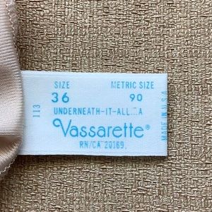 vassarette | Tops | Vassarette Plunging Lace Neckline Off White ...